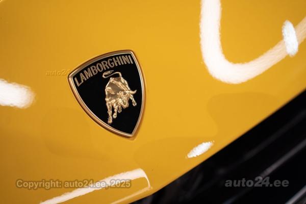 Yellow Lamborghini Urus 2023 in Tallinn, with an engine capacity of 4.00 L and mileage of 30 thousand km for 292020 €, photo 11 on AUTOMOTO.COM.LV