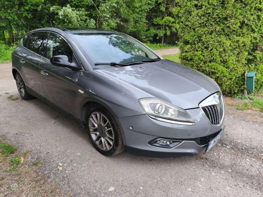 Grey Lancia Dedra 2009 in Sakiai, with an engine capacity of 2.00 L and mileage of 310 thousand km for 1500 €, photo 3 on AUTOMOTO.COM.LV