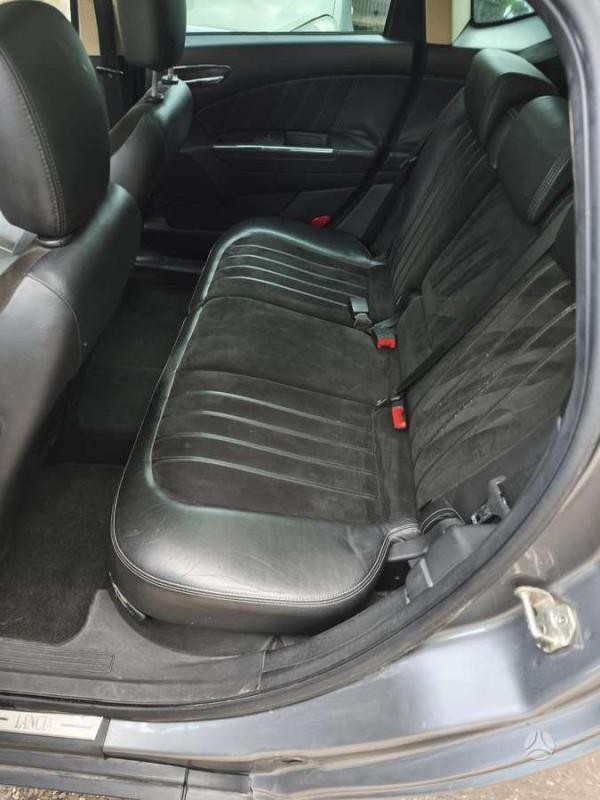 Grey Lancia Dedra 2009 in Sakiai, with an engine capacity of 2.00 L and mileage of 310 thousand km for 1500 €, photo 6 on AUTOMOTO.COM.LV