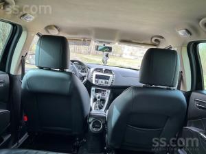 Melns Lancia Delta 2010 Rīga, ar dzinēja tilpumu 1.90 L un nobraukumu 241 tūkst. km par 3900 €, foto 3 vietnē AUTOMOTO.COM.LV
