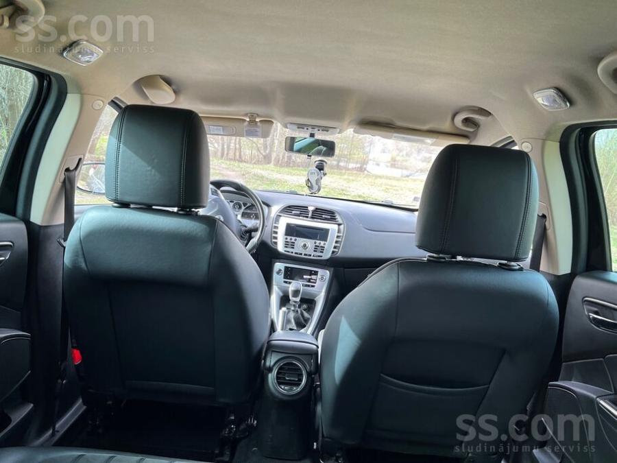 Melns Lancia Delta 2010 Rīga, ar dzinēja tilpumu 1.90 L un nobraukumu 241 tūkst. km par 3900 €, foto 3 vietnē AUTOMOTO.COM.LV