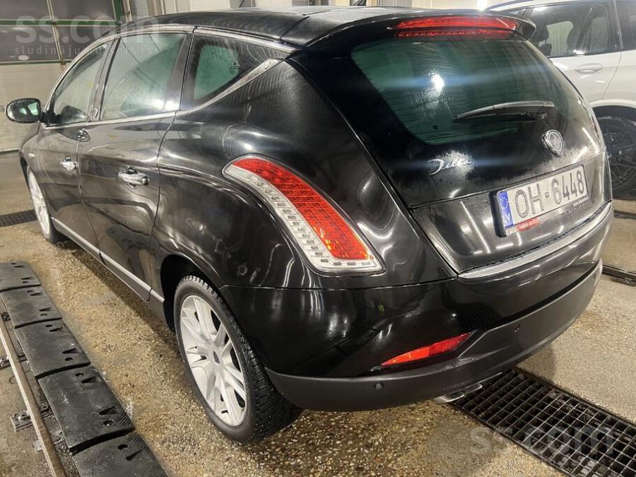 Black Lancia Delta 2010 in Riga, with an engine capacity of 1.90 L and mileage of 244 thousand km for 2900 €, photo 1 on AUTOMOTO.COM.LV