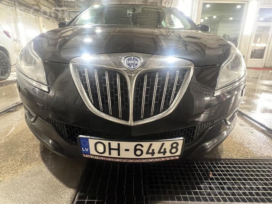 Black Lancia Delta 2010 in Riga, with an engine capacity of 1.90 L and mileage of 244 thousand km for 2900 €, photo 8 on AUTOMOTO.COM.LV