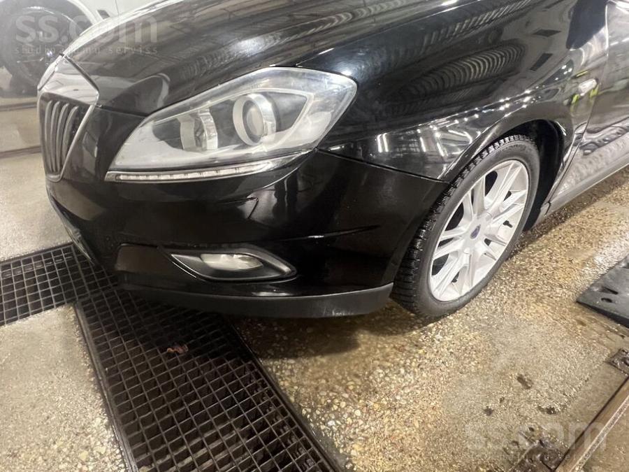 Black Lancia Delta 2010 in Riga, with an engine capacity of 1.90 L and mileage of 244 thousand km for 2900 €, photo 11 on AUTOMOTO.COM.LV