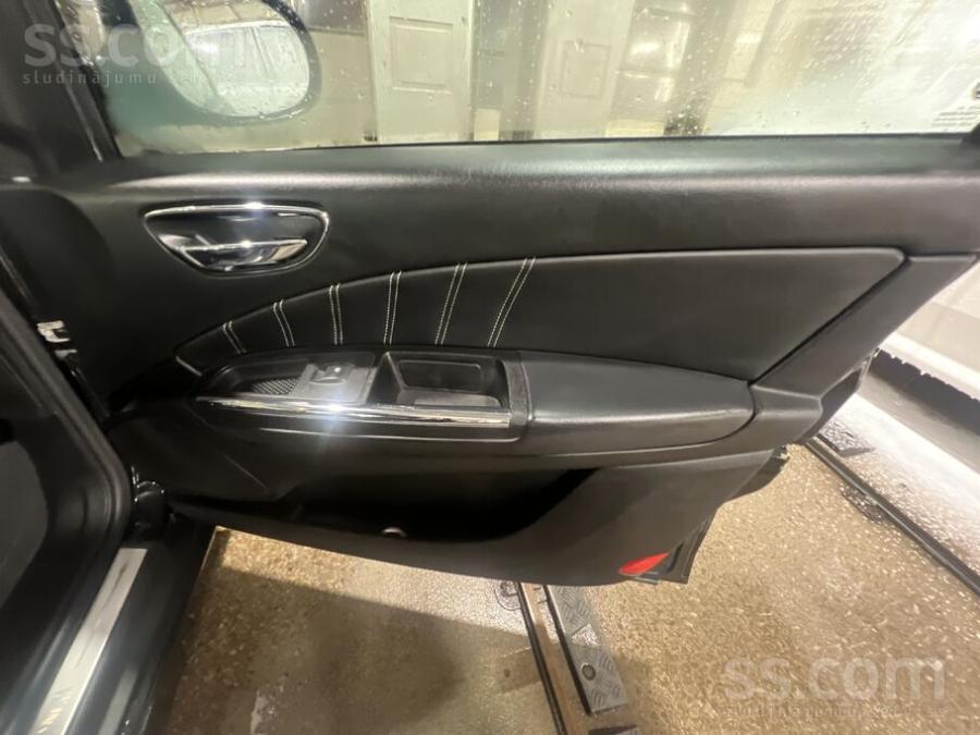 Black Lancia Delta 2010 in Riga, with an engine capacity of 1.90 L and mileage of 244 thousand km for 2900 €, photo 20 on AUTOMOTO.COM.LV