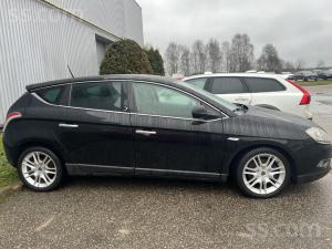 Melns Lancia Delta 2010 Rīga, ar dzinēja tilpumu 1.90 L un nobraukumu 244 tūkst. km par 2770 €, foto 5 vietnē AUTOMOTO.COM.LV
