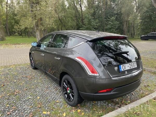 Melns Lancia Delta 2010 Liepāja, ar dzinēja tilpumu 1.60 L un nobraukumu 218 tūkst. km par 3300 €, foto 4 vietnē AUTOMOTO.COM.LV