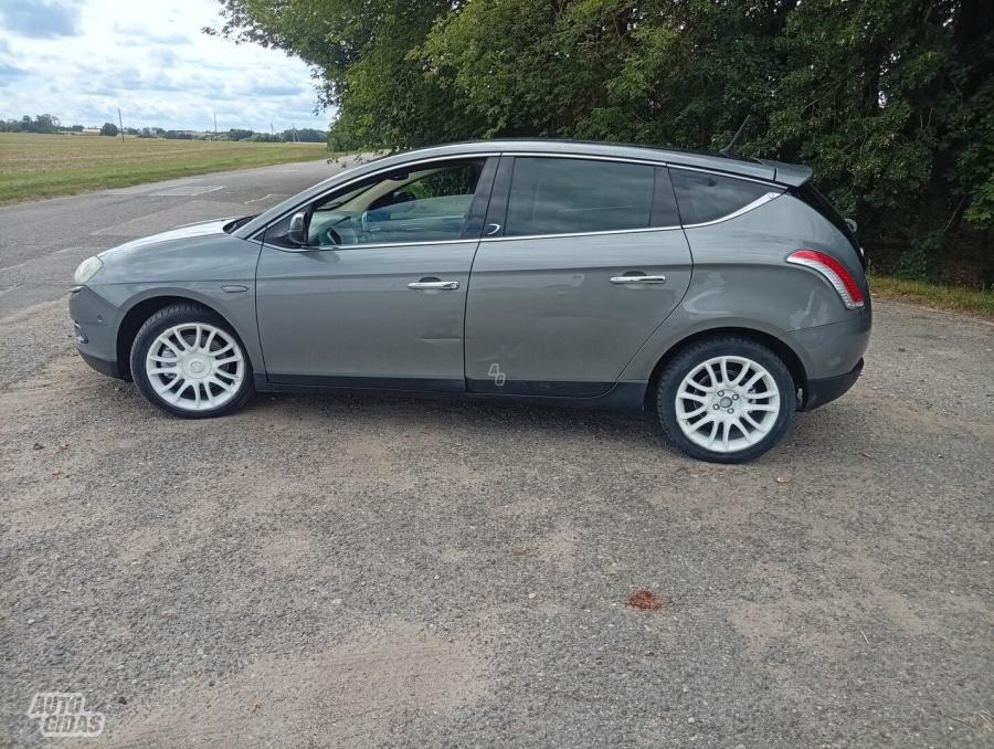 Grey Lancia Delta 2009 in Vilkaviskis, with an engine capacity of 2.00 L and mileage of 314 thousand km for 1300 €, photo 9 on AUTOMOTO.COM.LV