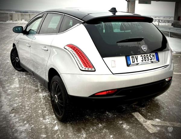 Grey Lancia Delta 2010 in Vilnius, with an engine capacity of 1.90 L and mileage of 286 thousand km for 2330 €, photo 3 on AUTOMOTO.COM.LV