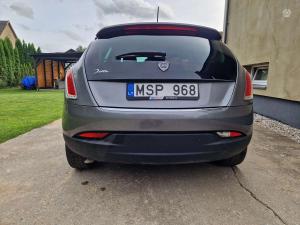 Grey Lancia Delta 2010 in Mazeikiai, with an engine capacity of 1.60 L and mileage of 218 thousand km for 2999 €, photo 5 on AUTOMOTO.COM.LV