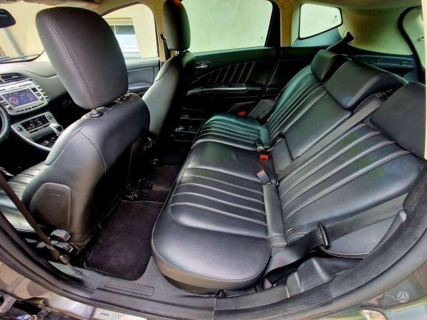 Pelēks Lancia Delta 2010 Mažeikiai, ar dzinēja tilpumu 1.60 L un nobraukumu 218 tūkst. km par 2999 €, foto 10 vietnē AUTOMOTO.COM.LV