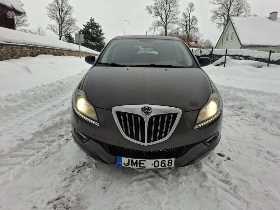 Pelēks Lancia Delta 2010 Kretinga, ar dzinēja tilpumu 1.60 L un nobraukumu 283 tūkst. km par 1750 €, foto 2 vietnē AUTOMOTO.COM.LV