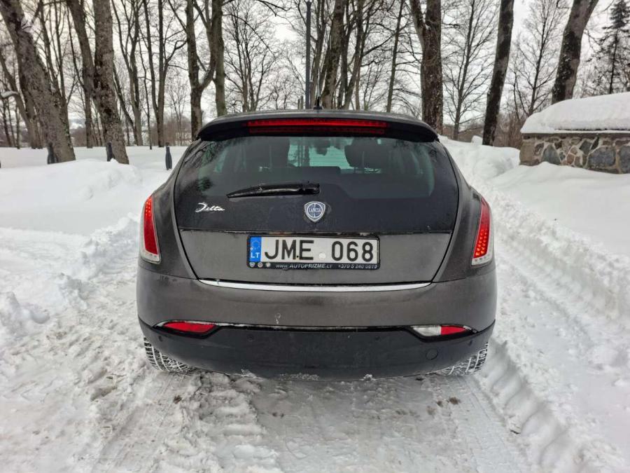 Pelēks Lancia Delta 2010 Kretinga, ar dzinēja tilpumu 1.60 L un nobraukumu 283 tūkst. km par 1750 €, foto 4 vietnē AUTOMOTO.COM.LV