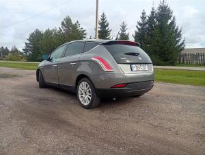 Lancia Delta 2009 Vilkaviškis, ar dzinēja tilpumu 2.00 L un nobraukumu 314 tūkst. km par 1750 €, foto 8 vietnē AUTOMOTO.COM.LV