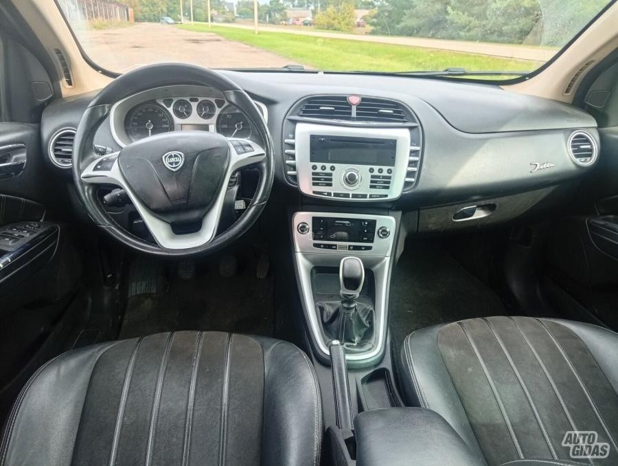 Lancia Delta 2009 Vilkaviškis, ar dzinēja tilpumu 2.00 L un nobraukumu 314 tūkst. km par 1750 €, foto 11 vietnē AUTOMOTO.COM.LV