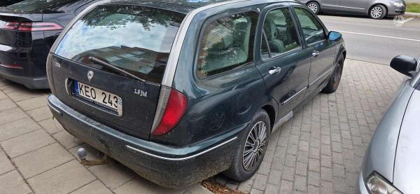 Zaļš Lancia Lybra 2002 Viļņa, ar dzinēja tilpumu 1.90 L un nobraukumu 295 tūkst. km par 350 €, foto 5 vietnē AUTOMOTO.COM.LV