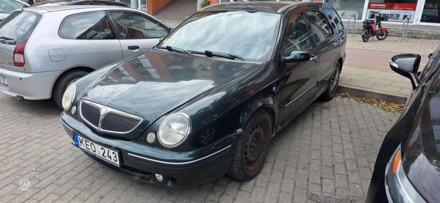 Green Lancia Lybra 2002 in Vilnius, with an engine capacity of 1.90 L and mileage of 295 thousand km for 350 €, photo 7 on AUTOMOTO.COM.LV