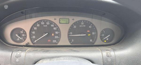 Zaļš Lancia Lybra 2002 Viļņa, ar dzinēja tilpumu 1.90 L un nobraukumu 295 tūkst. km par 350 €, foto 7 vietnē AUTOMOTO.COM.LV
