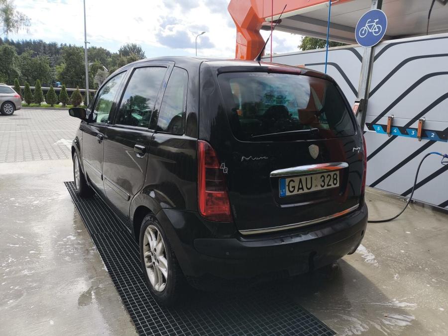 Brūns Lancia Musa 2006 Viļņa, ar dzinēja tilpumu 1.30 L un nobraukumu 254 tūkst. km par 1100 €, foto 4 vietnē AUTOMOTO.COM.LV