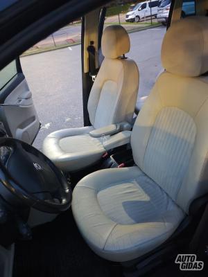 Lancia Musa 2005 Viļņa, ar dzinēja tilpumu 1.90 L un nobraukumu 259 tūkst. km par 700 €, foto 15 vietnē AUTOMOTO.COM.LV