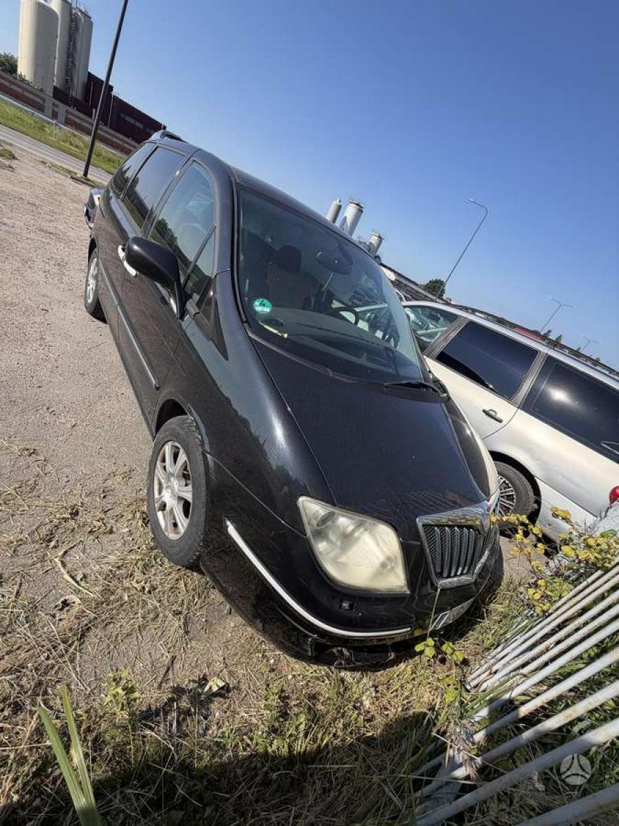 Melns Lancia Phedra 2010 Kauņa, ar dzinēja tilpumu 0.20 L un nobraukumu 245 tūkst. km par 599 €, foto 3 vietnē AUTOMOTO.COM.LV