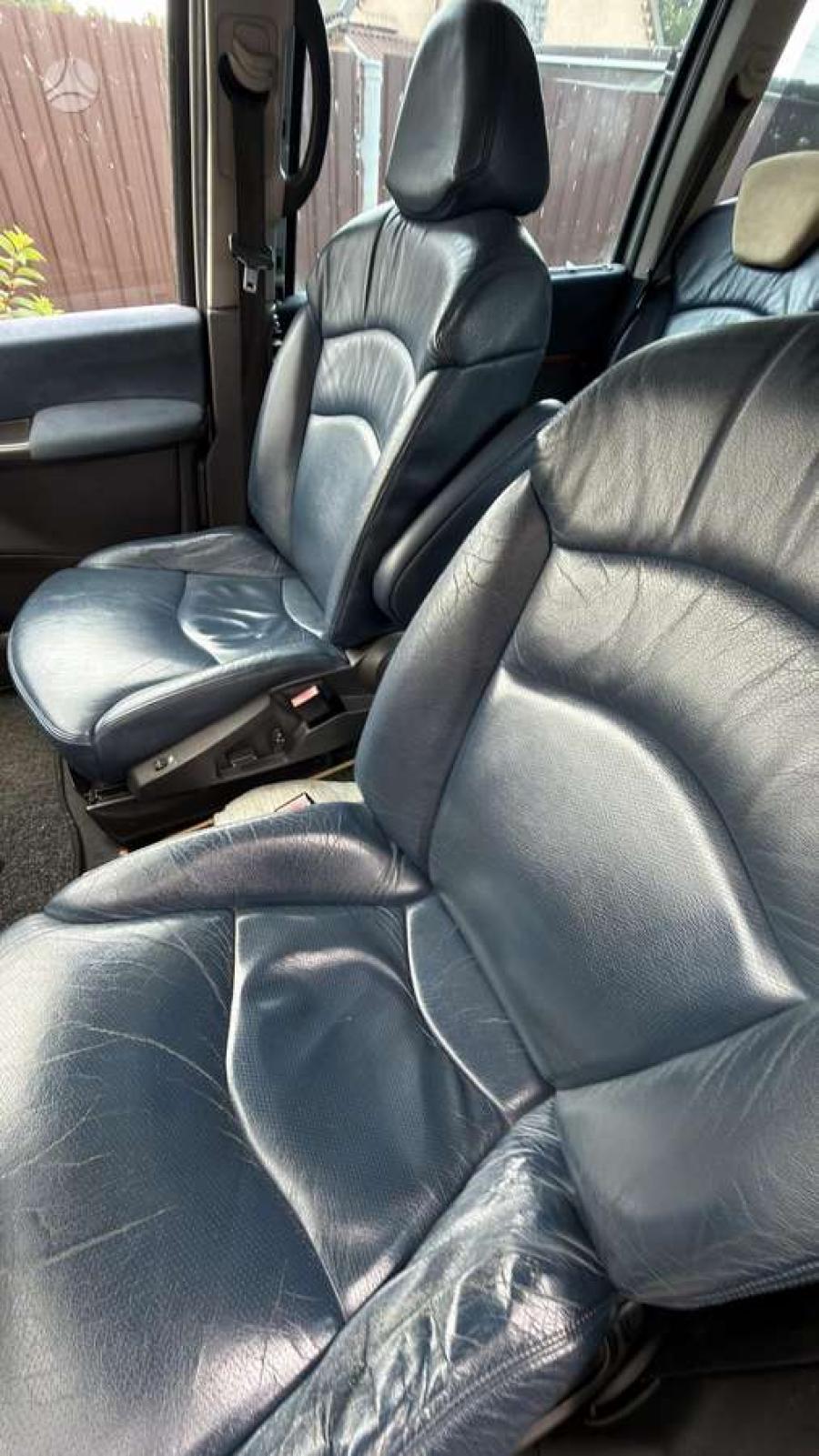 Grey Lancia Phedra 2004 in Kursenai, with an engine capacity of 2.18 L and mileage of 300 thousand km for 799 €, photo 7 on AUTOMOTO.COM.LV