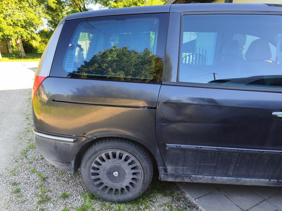 Lancia Phedra 2004 in Siauliai, with an engine capacity of 2.10 L and mileage of 417 thousand km for 500 €, photo 4 on AUTOMOTO.COM.LV