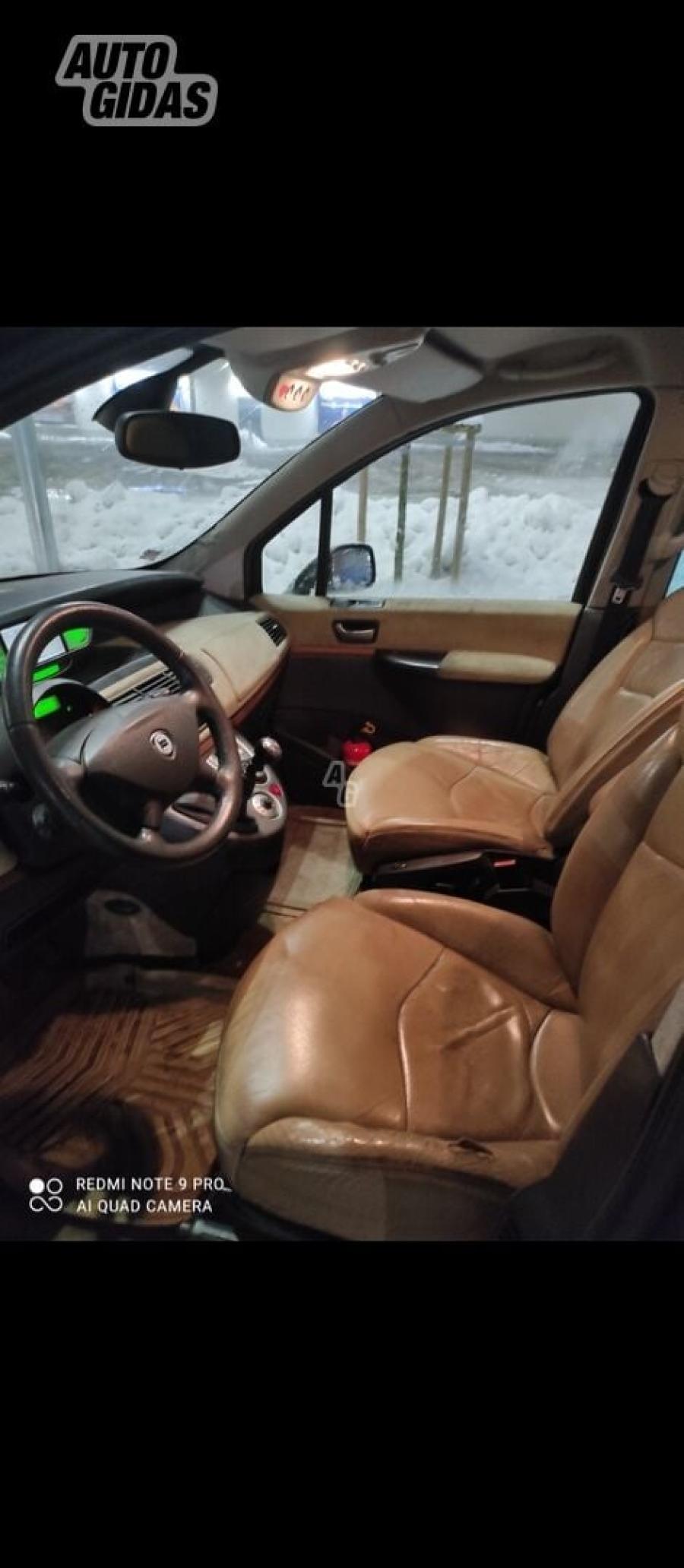 Lancia Phedra 2005 Klaipėda, ar dzinēja tilpumu 2.20 L un nobraukumu 30 tūkst. km par 600 €, foto 12 vietnē AUTOMOTO.COM.LV