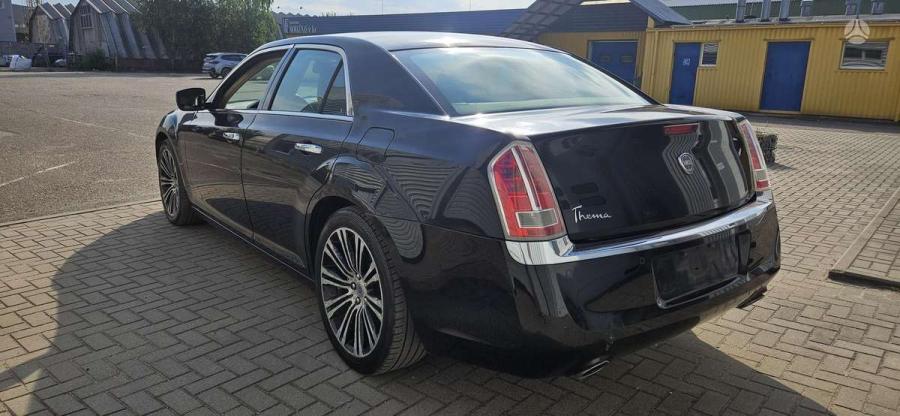 Melns Lancia Thema 2012 Kauņa, ar dzinēja tilpumu 3.00 L un nobraukumu 401 tūkst. km par 4950 €, foto 6 vietnē AUTOMOTO.COM.LV