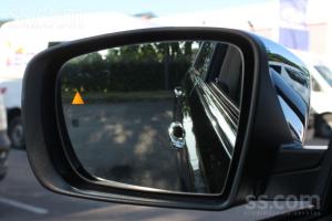 Black Lancia Thema 2013 in Riga, with an engine capacity of 3.00 L and mileage of 94 thousand km for 14900 €, photo 32 on AUTOMOTO.COM.LV