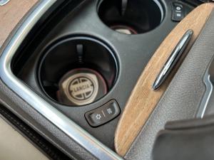 Melns Lancia Thema 2013 Rīga, ar dzinēja tilpumu 3.00 L un nobraukumu 227 tūkst. km par 8550 €, foto 22 vietnē AUTOMOTO.COM.LV