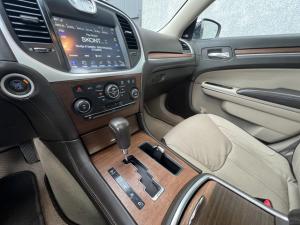 Melns Lancia Thema 2013 Rīga, ar dzinēja tilpumu 3.00 L un nobraukumu 227 tūkst. km par 8550 €, foto 26 vietnē AUTOMOTO.COM.LV