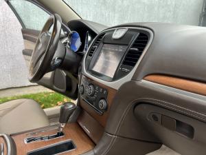 Melns Lancia Thema 2013 Rīga, ar dzinēja tilpumu 3.00 L un nobraukumu 227 tūkst. km par 8550 €, foto 33 vietnē AUTOMOTO.COM.LV