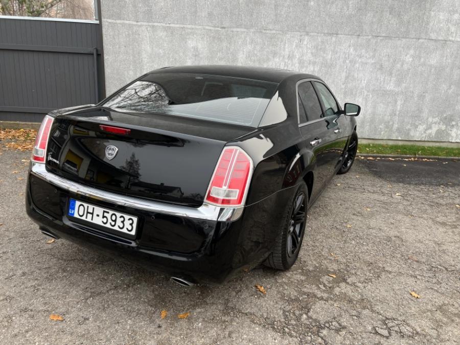 Melns Lancia Thema 2013 Rīga, ar dzinēja tilpumu 3.00 L un nobraukumu 227 tūkst. km par 8550 €, foto 36 vietnē AUTOMOTO.COM.LV