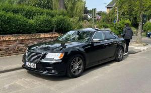 Lancia Thema 2013 in Kaunas on AUTOMOTO.COM.LV Black Lancia Thema 2013 in Kaunas, with an engine capacity of 3.00 L and mileage of 215 thousand km for 6900 €, photo 1 on AUTOMOTO.COM.LV