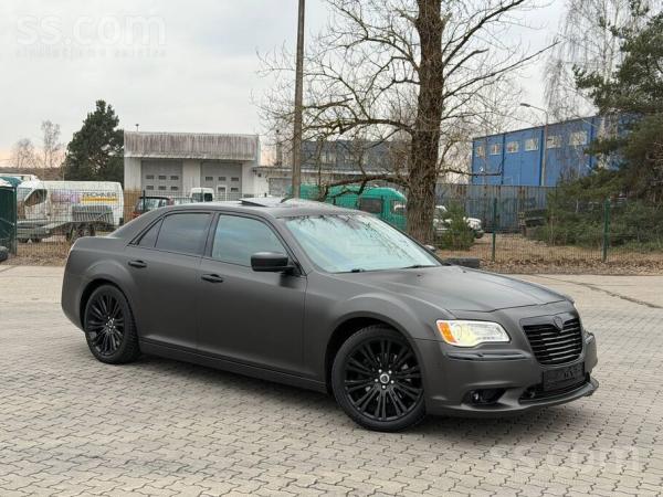 Melns Lancia Thema 2014 Rīga, ar dzinēja tilpumu 3.00 L un nobraukumu 0 tūkst. km par 7450 €, foto 5 vietnē AUTOMOTO.COM.LV