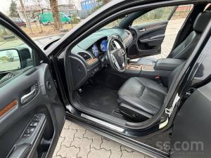 Melns Lancia Thema 2014 Rīga, ar dzinēja tilpumu 3.00 L un nobraukumu 0 tūkst. km par 7450 €, foto 22 vietnē AUTOMOTO.COM.LV
