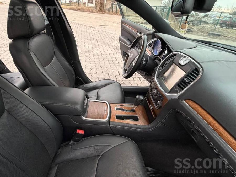 Melns Lancia Thema 2014 Rīga, ar dzinēja tilpumu 3.00 L un nobraukumu 0 tūkst. km par 7450 €, foto 26 vietnē AUTOMOTO.COM.LV
