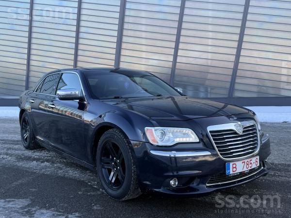 Blue Lancia Thema 2012 in Liepaja, with an engine capacity of 3.00 L and mileage of 268 thousand km for 6800 €, photo 1 on AUTOMOTO.COM.LV