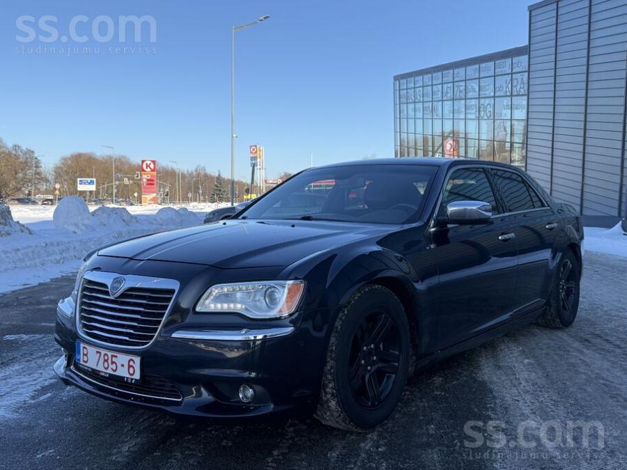 Zils Lancia Thema 2012 Liepāja, ar dzinēja tilpumu 3.00 L un nobraukumu 268 tūkst. km par 6800 €, foto 4 vietnē AUTOMOTO.COM.LV