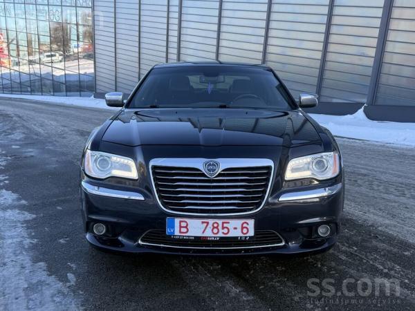 Blue Lancia Thema 2012 in Liepaja, with an engine capacity of 3.00 L and mileage of 268 thousand km for 6800 €, photo 7 on AUTOMOTO.COM.LV