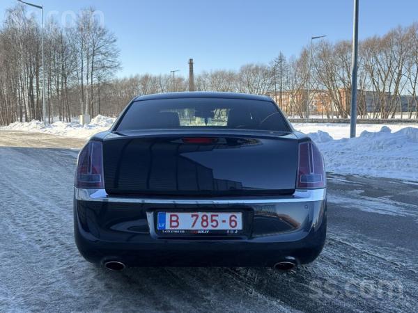 Blue Lancia Thema 2012 in Liepaja, with an engine capacity of 3.00 L and mileage of 268 thousand km for 6800 €, photo 8 on AUTOMOTO.COM.LV