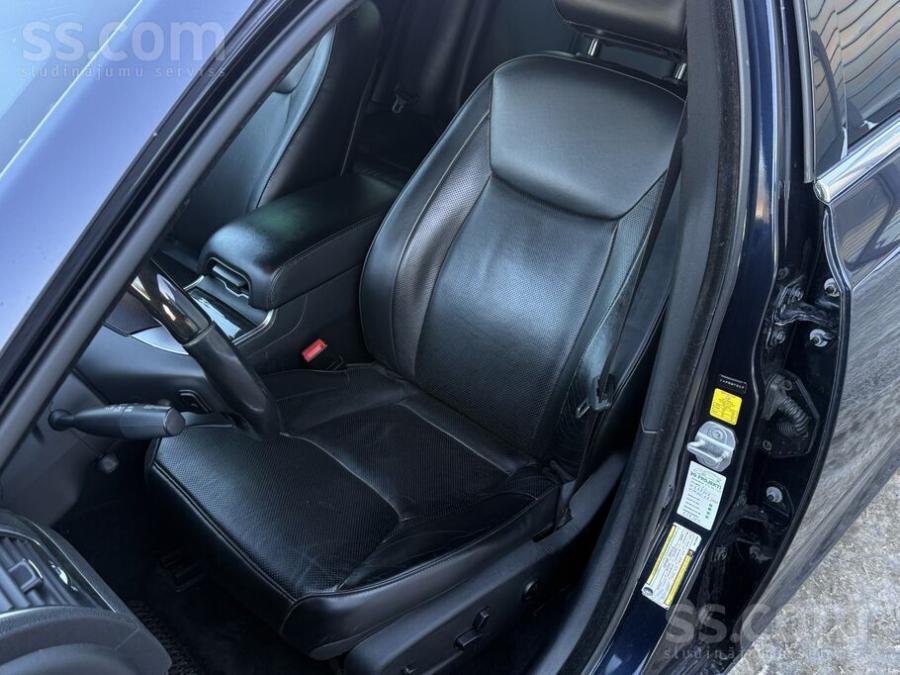 Zils Lancia Thema 2012 Liepāja, ar dzinēja tilpumu 3.00 L un nobraukumu 268 tūkst. km par 6800 €, foto 17 vietnē AUTOMOTO.COM.LV