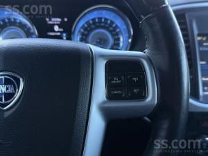 Zils Lancia Thema 2012 Liepāja, ar dzinēja tilpumu 3.00 L un nobraukumu 268 tūkst. km par 6800 €, foto 22 vietnē AUTOMOTO.COM.LV