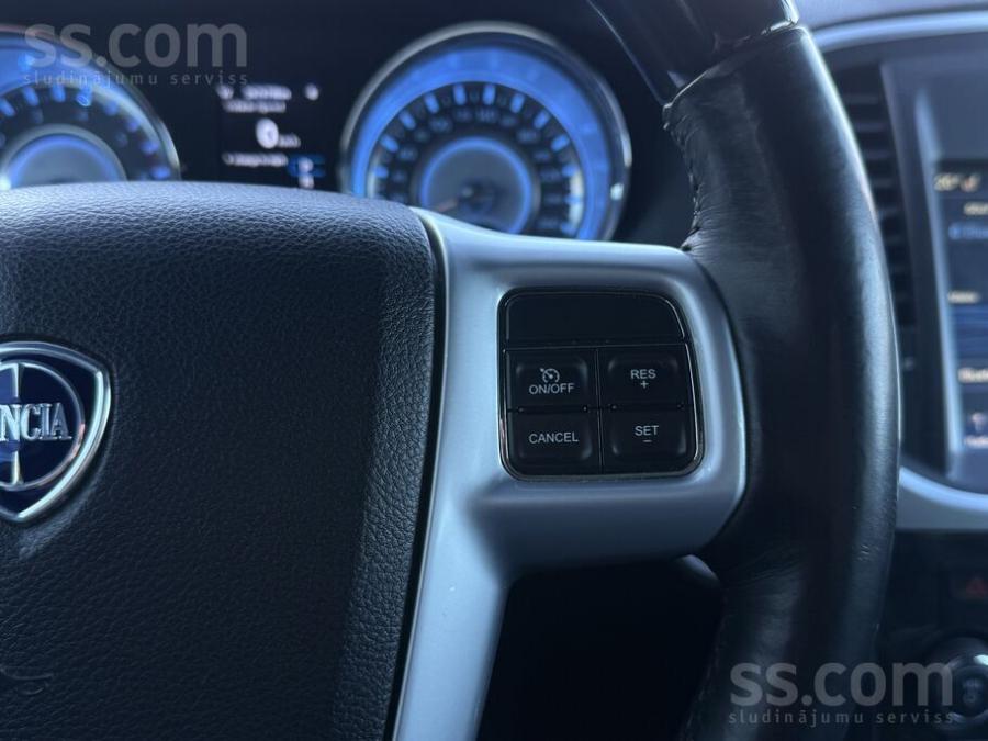 Zils Lancia Thema 2012 Liepāja, ar dzinēja tilpumu 3.00 L un nobraukumu 268 tūkst. km par 6800 €, foto 22 vietnē AUTOMOTO.COM.LV
