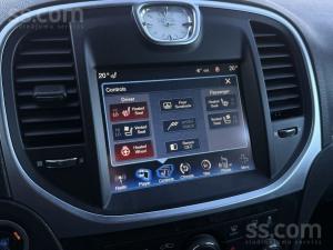 Zils Lancia Thema 2012 Liepāja, ar dzinēja tilpumu 3.00 L un nobraukumu 268 tūkst. km par 6800 €, foto 24 vietnē AUTOMOTO.COM.LV