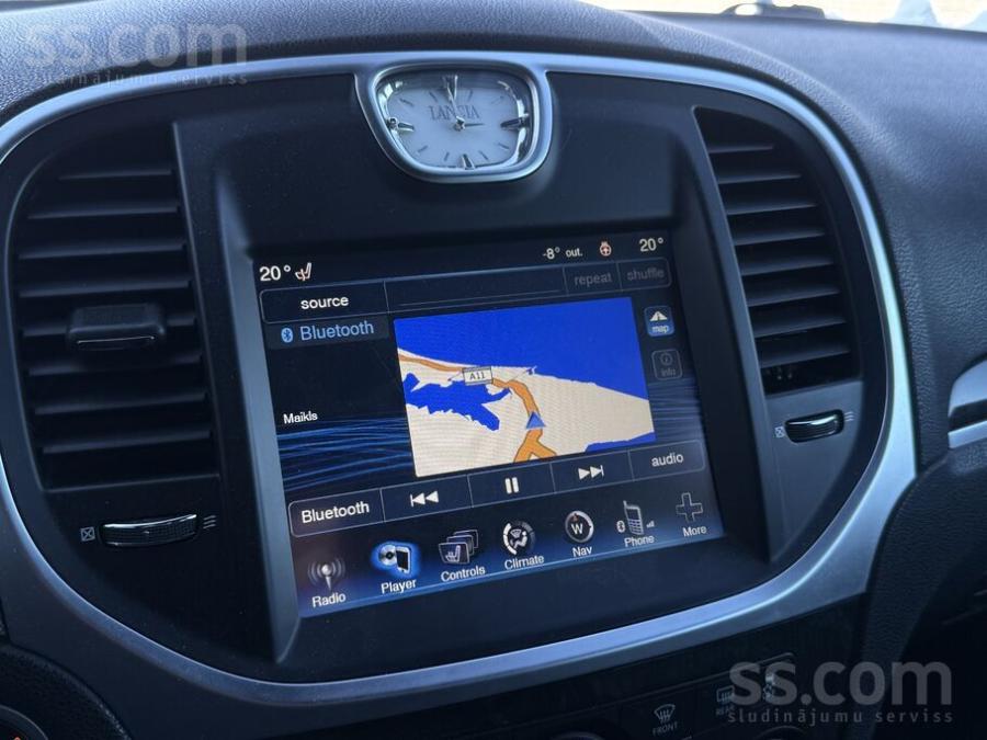 Zils Lancia Thema 2012 Liepāja, ar dzinēja tilpumu 3.00 L un nobraukumu 268 tūkst. km par 6800 €, foto 25 vietnē AUTOMOTO.COM.LV