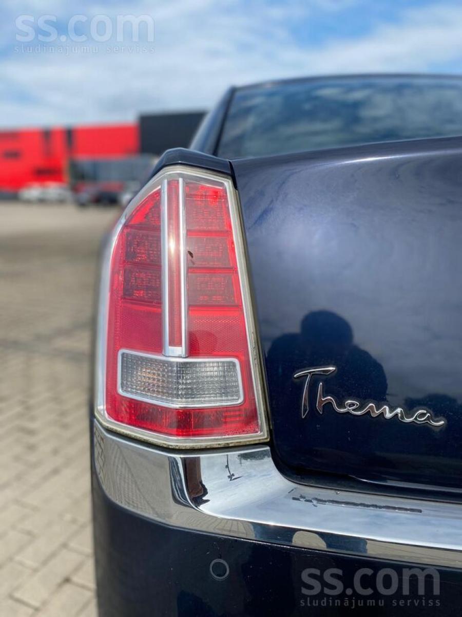 Blue Lancia Thema 2012 in Riga, with an engine capacity of 3.00 L and mileage of 184 thousand km for 5900 €, photo 5 on AUTOMOTO.COM.LV