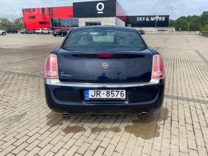 Blue Lancia Thema 2012 in Riga, with an engine capacity of 3.00 L and mileage of 184 thousand km for 5900 €, photo 6 on AUTOMOTO.COM.LV