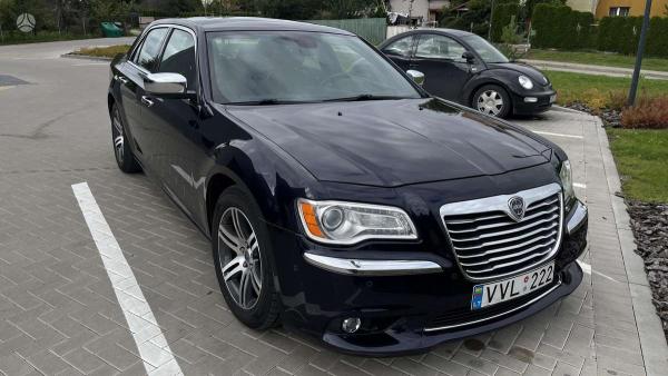 Zils Lancia Thema 2012 Kauņa, ar dzinēja tilpumu 2.99 L un nobraukumu 303 tūkst. km par 8990 €, foto 1 vietnē AUTOMOTO.COM.LV